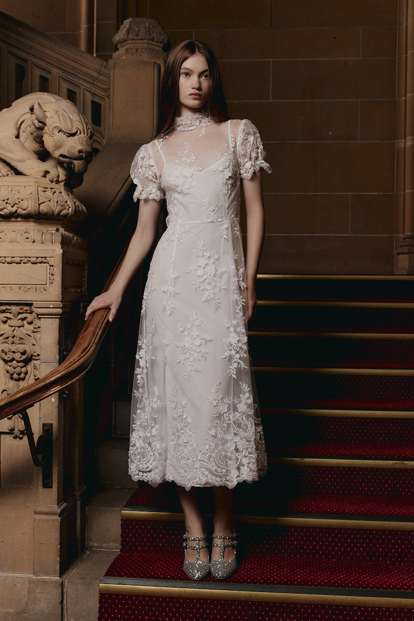Porcelain dress in Ivory Lace | macgraw